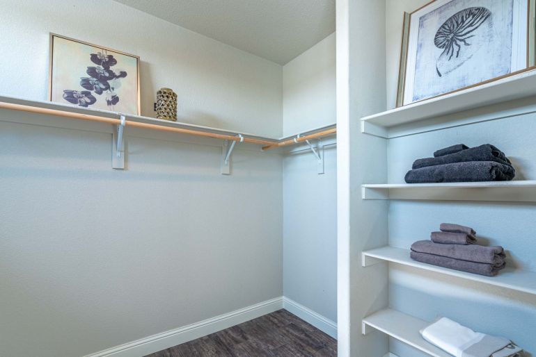 Champion Arizona 3 Bedroom Manufactured Home Farmhouse for $189739 ...